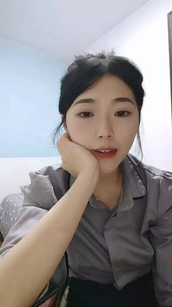 2022 7 15【七七爱吃饭】想找真心人的湖南美女[1v 916m 百度盘] 老司机